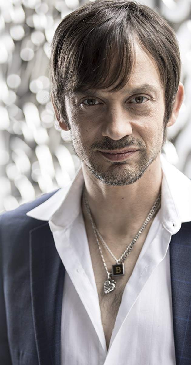 Darryl Maximilian Robinson Shares Poe's 'Annabel Lee' At Santa Monica ...